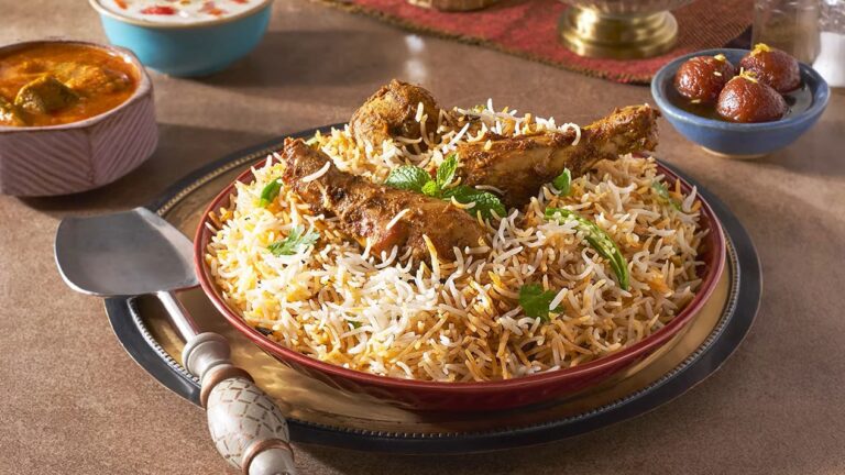 20 Local Favorites: Famous Food Dishes to Try in Hyderabad